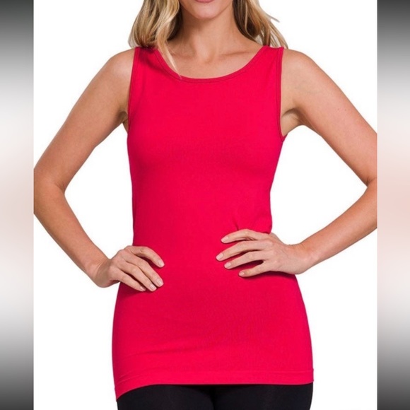 Zenana Outfitters | Tops | Zenana Classic Seamless Scoop Neck ...